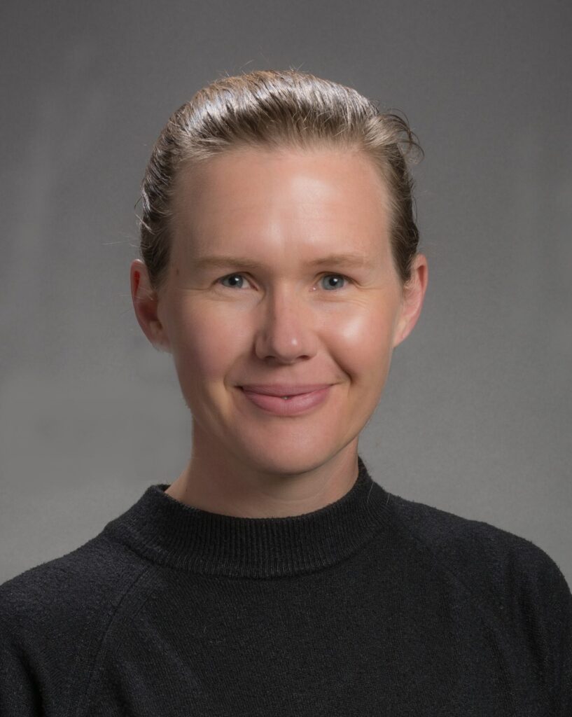 Kelly Olenyik - UW MEM·C